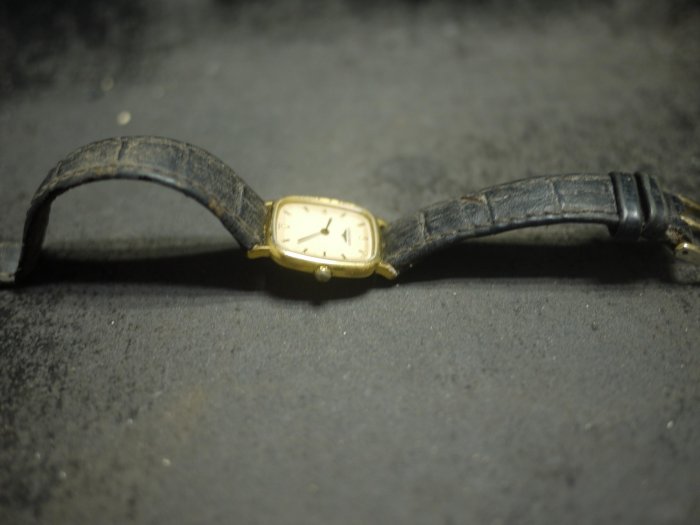 【阿輝の古物】手錶_Longiness浪琴錶_未測試_錶帶損傷 有使用痕跡_#E24 | Yahoo拍賣