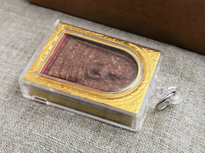 天降石~招財保平安 增強運氣~佛歷2561索通寺廟多位僧人加持~所通佛 索通佛 佛牌 B07 | Yahoo拍賣