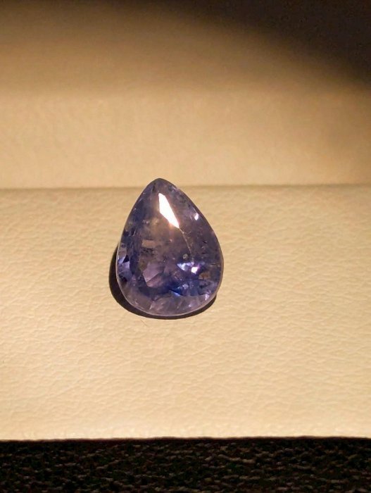 【天然斯里蘭卡變色藍寶石 1.71CT 附鑑定書】 | Yahoo拍賣