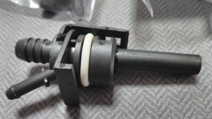BMW M50引擎 正原廠 PVC閥 連接管適用於 E34 520/525 E36 320/325 美規M3 95/9月前原廠料號 ...